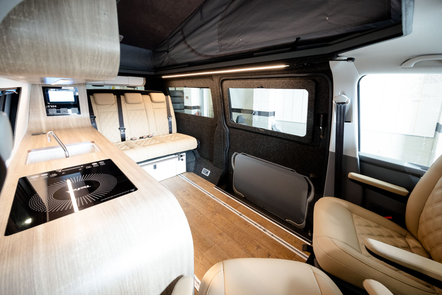 VW Transporter T6.1 Infinity LWB - OX RV