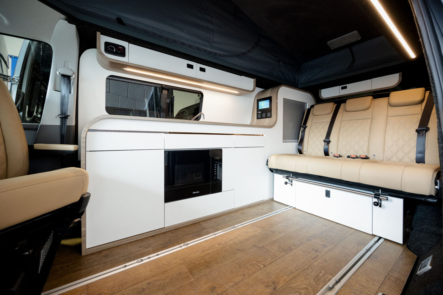 VW Transporter T6.1 Infinity LWB - OX RV