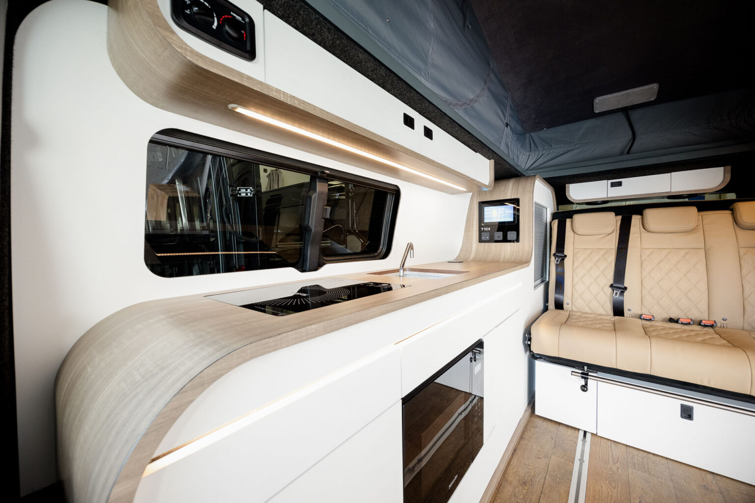 VW Transporter T6.1 Infinity LWB - OX RV