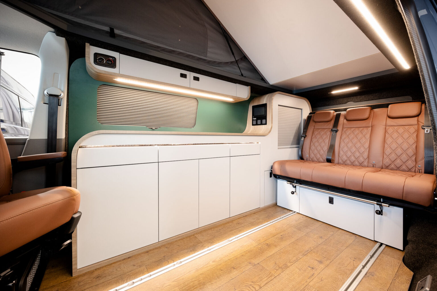 VW Transporter T6.1 Infinity LWB - OX RV